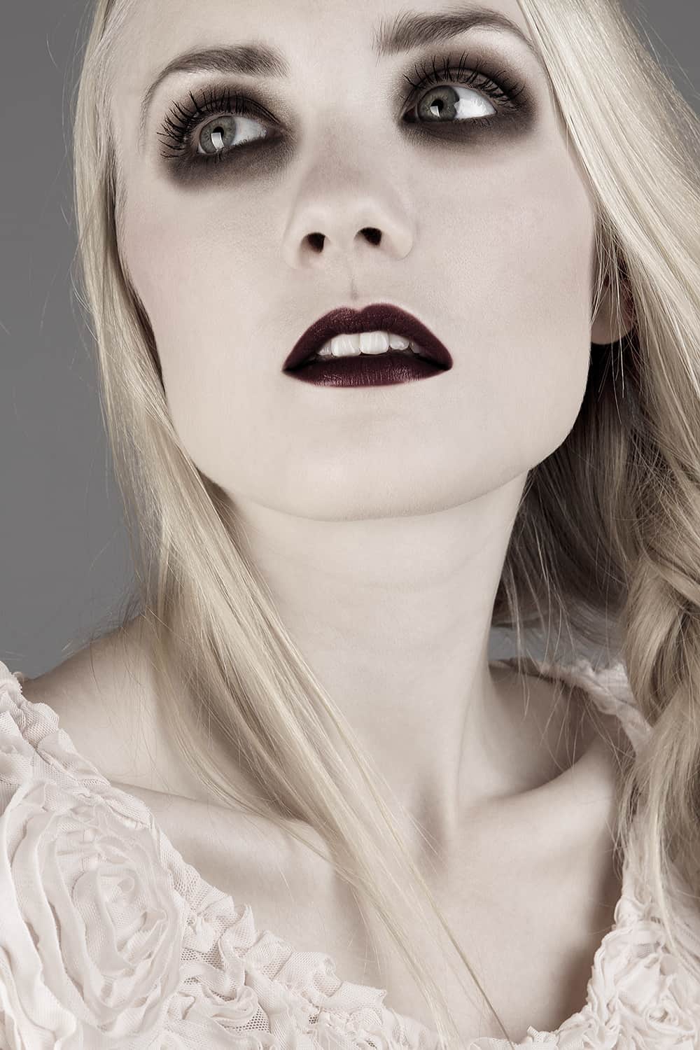 Mercy of Glance by Jaqueline Vanek | Design Ideas