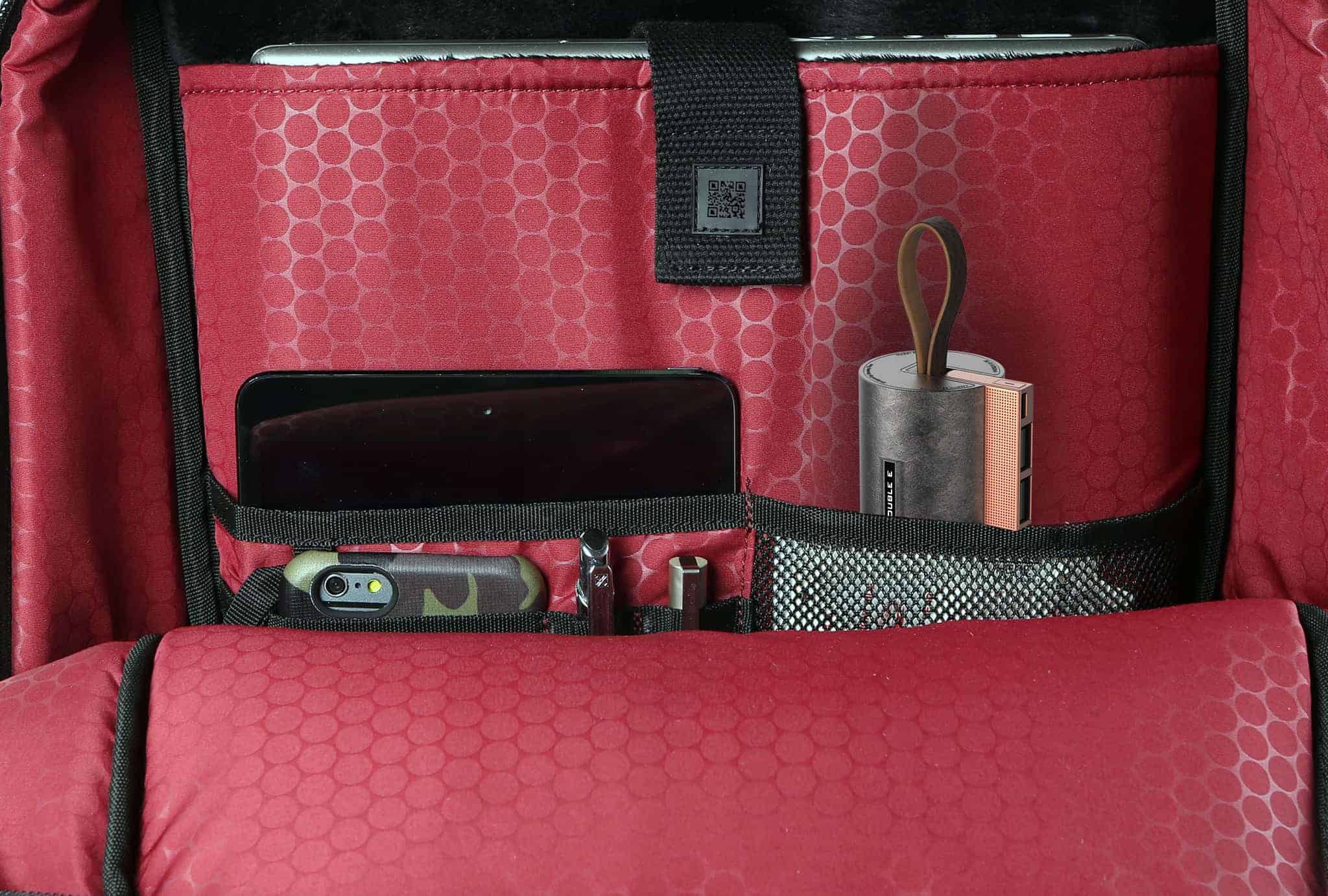 Double E Portable Battery | Design Ideas